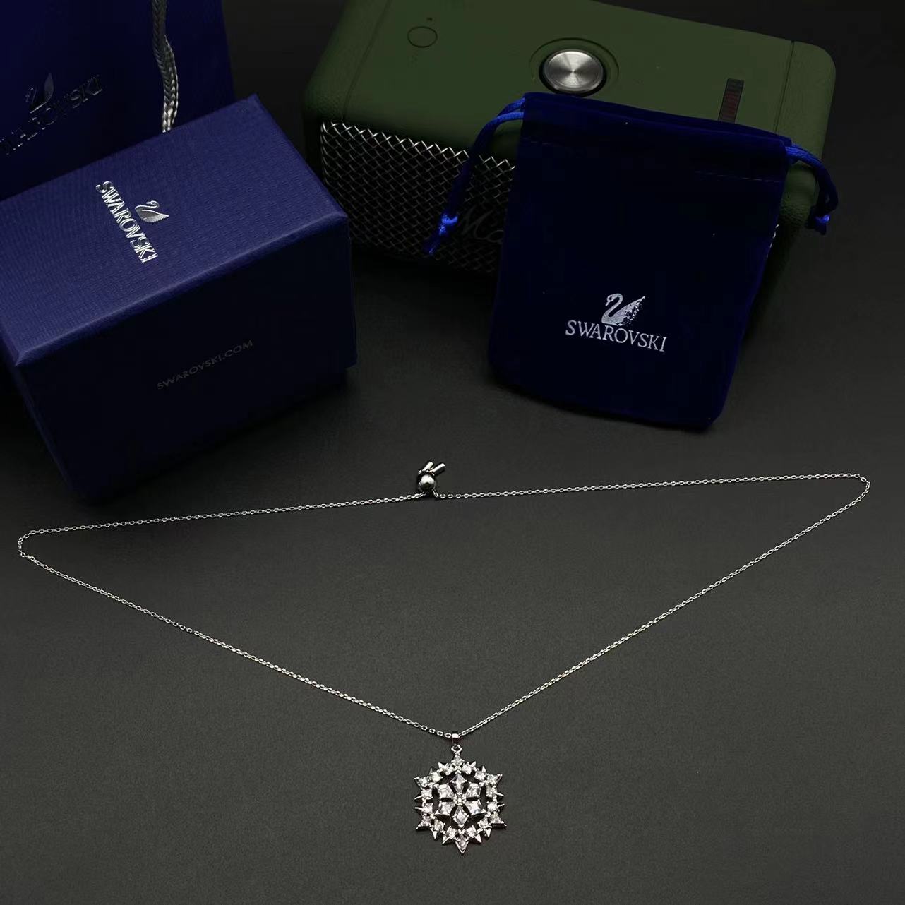 US$ 22.50 - 施华洛世奇雪花项链 - www.direct-survivalsource.com